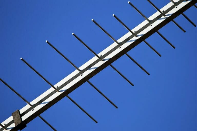Does The Time Of Day Affect Antenna Reception?